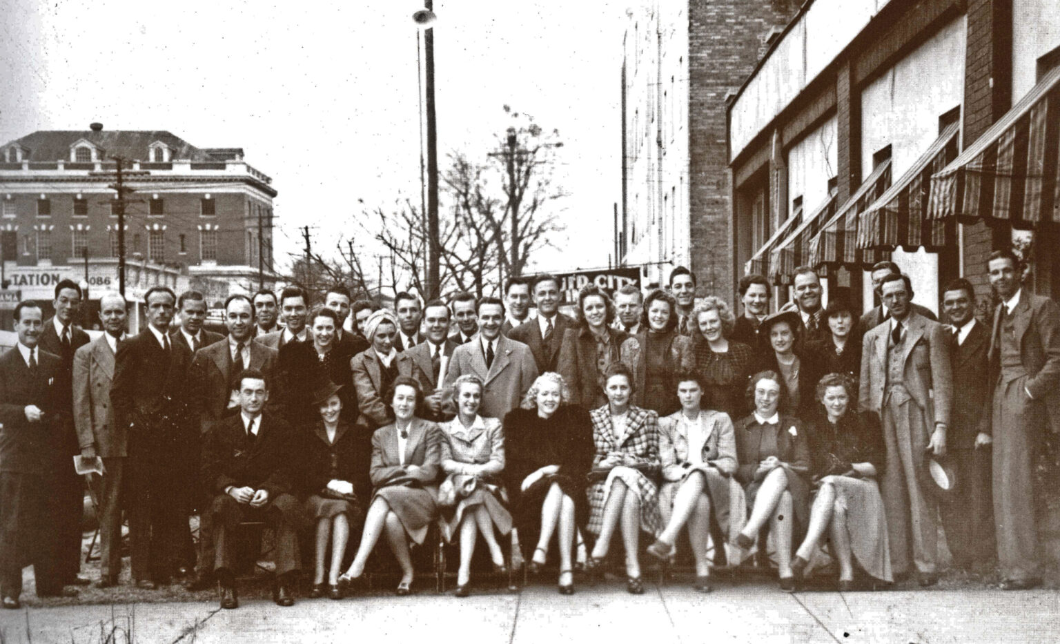 The nation’s studio: The Alabama origins of Olan Mills, Inc. - Alabama ...